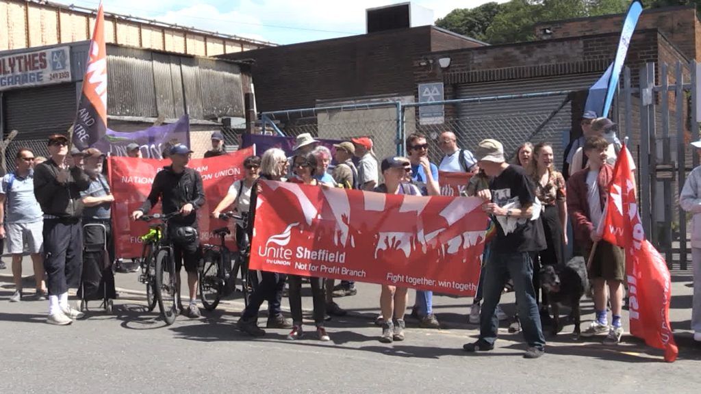 Dozens join rally in solidarity with rail workers | Sheffield Live!